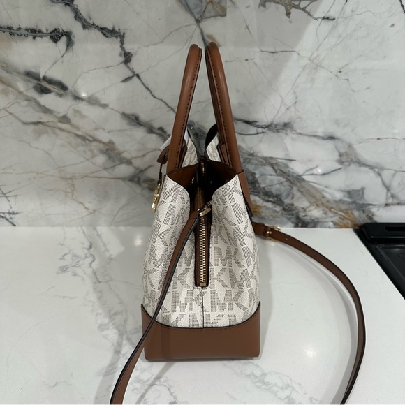MICHAEL Michael Kors | Bags | Michael Michael Kors Mercer Gallery ...
